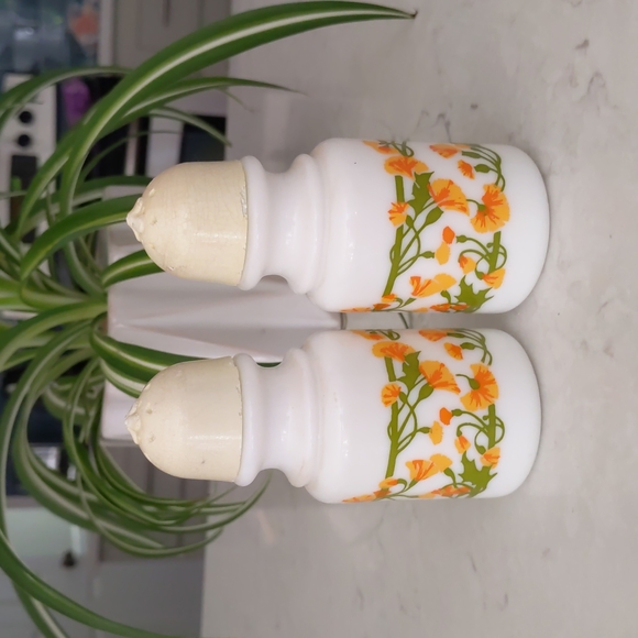 Avon | Kitchen | Vintage Avon Milk Glass Floral Spice Salt And Pepper ...
